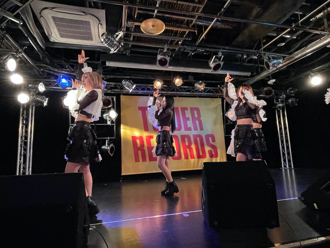 📸 画像：#2i2（3月28日（日）／タワーレコード渋谷店）より｜#2i2 奥ゆい[インタビュー]初CDリリイベ＆初の単独配信ライブ開催「渋谷のタワレコさんでライブができて本当に嬉しいです！」