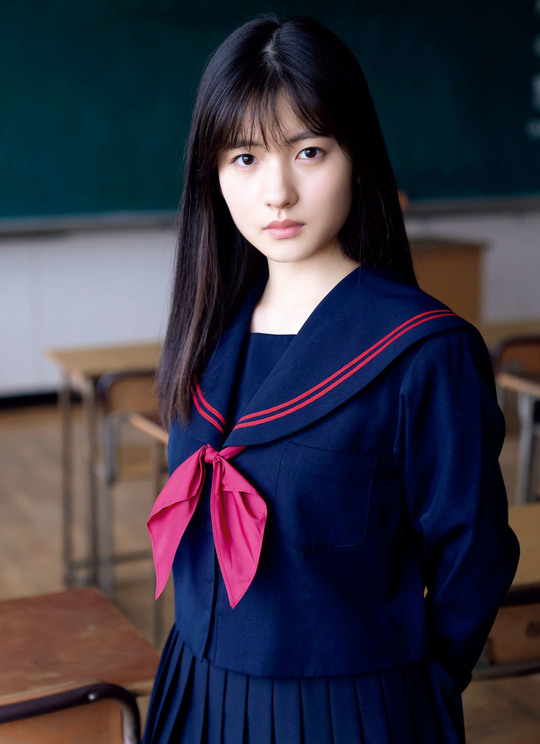 🍭 モーニング娘。15期メンバー・北川莉央、岡村ほまれ、山﨑愛生、加入から2年間の軌跡を収めた写真集発売「加入直後と直近のカットの違いで成長を