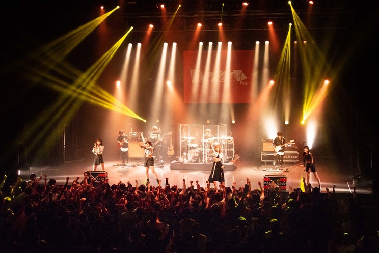 🍭 PassCode＆BIGMAMA、＜“賭ケグルイ” Fes.＞で熱演！ - Pop'n'Roll(ポップンロール)