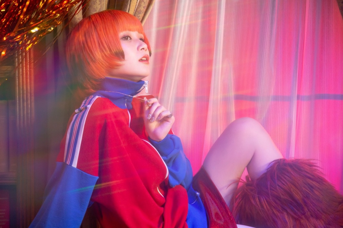 📸 画像： Reol｜桃月なしこ、あの、須田亜香里ら15名、『ZONe ENERGY』交通広告に登場！ 忙しすぎる“本物のスケジュール”を公開