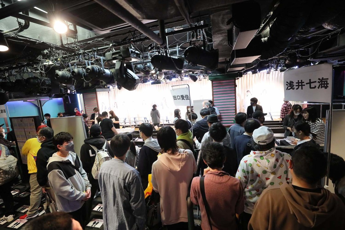 📸 ç”»åƒï¼šï¼œakb48 61stシングル「ã©ã†ã—ã¦ã‚‚å›ãŒå¥½ãã ã€ç™ºå£²è¨˜å¿µã€akb48åŠ‡å ´ã€‘cdãŠæ¸¡ã—会>akb48åŠ‡å ´ï¼ˆ2023å¹´4月26æ—¥