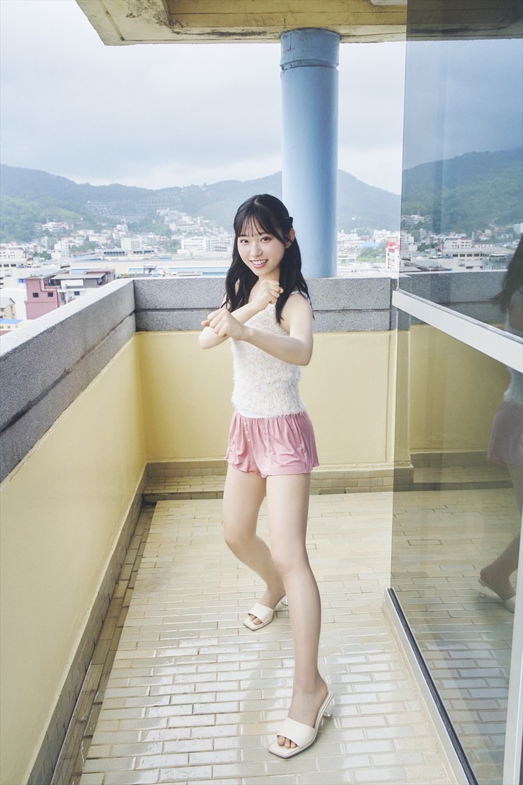 📸 画像：『akb48 山内瑞葵 1st写真集 好きになる予感』【セブンネットショッピング限定特典】（ C Kadokawa C Dh