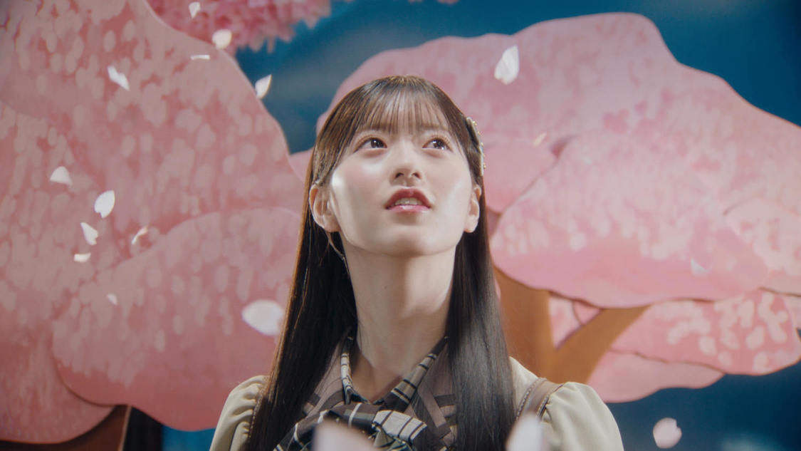 📸 画像：AKB48「まさかのConfession」MV（ⒸAKB48）｜AKB48、本日65th SG「まさかのConfession」MV公開＆先行配信＆パフォーマンス初披露！