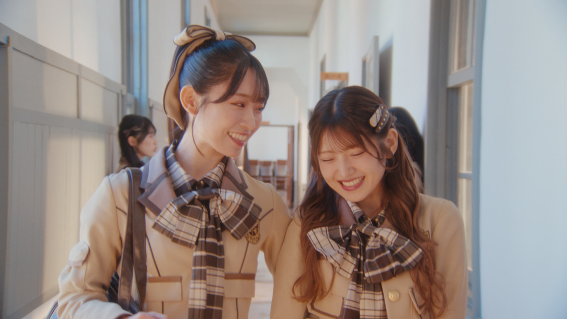 📸 画像：AKB48「まさかのConfession」MV（ⒸAKB48）｜AKB48、本日65th SG「まさかのConfession」MV公開＆先行配信＆パフォーマンス初披露！