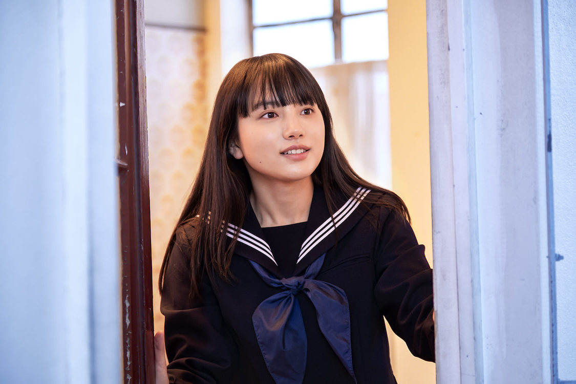🍭 清原果耶、意志の強い女子高生を熱演！「演じていて微笑ましく思えるような女の子でした」映画『夏への扉』出演決定 Popnroll
