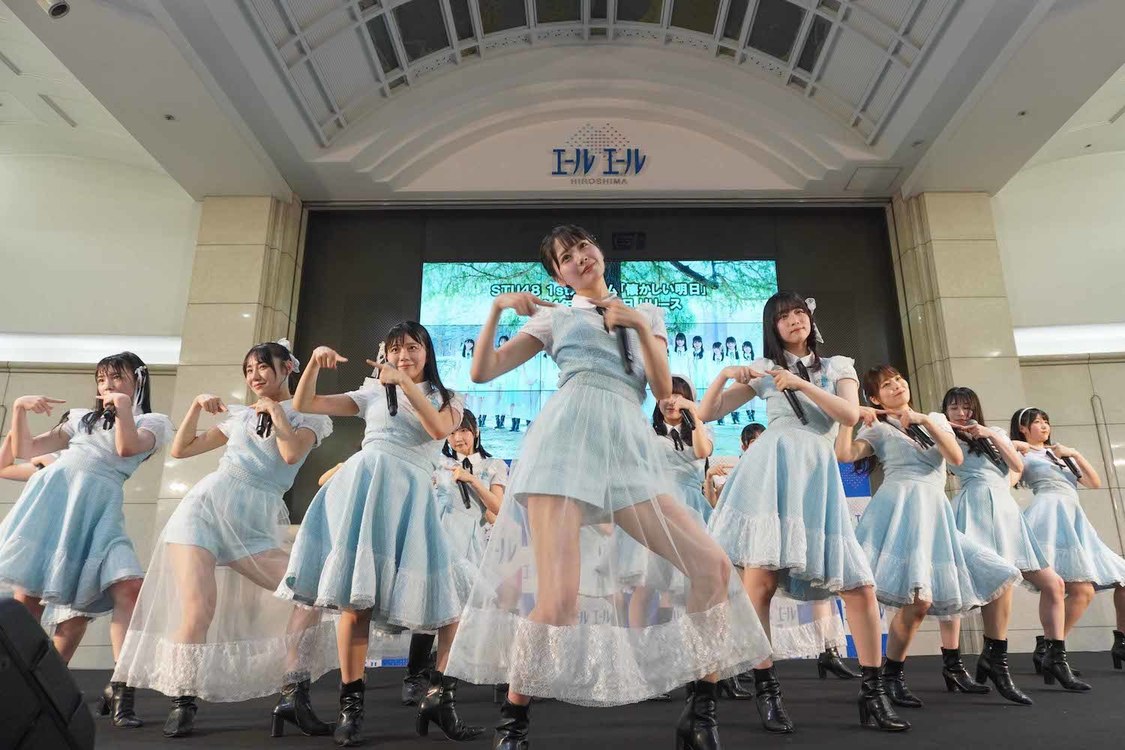 📸 画像：STU48＜1stアルバム『懐かしい明日』発売当日イベント＞広島駅南口地下広場（2024年6月12日／©︎STU）｜STU48、1st AL発売当日イベント開催「たくさんたくさん聴い ...