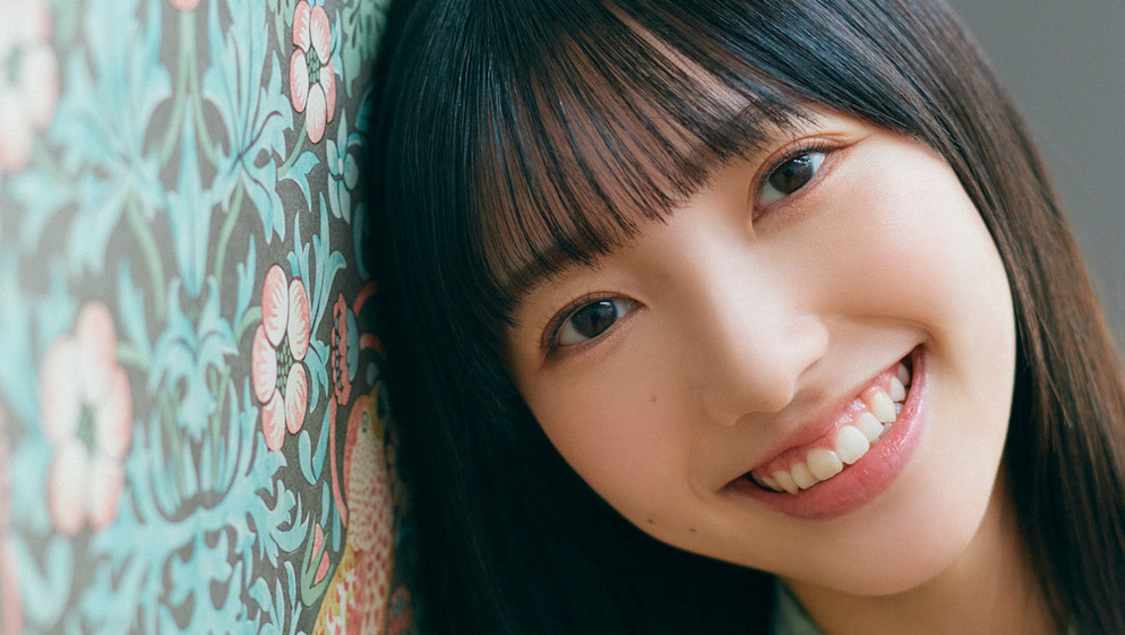 🍭 日向坂46、「四期生のぽかぽか写真館」小西夏菜実グラビア＆インタビュー公開！ - Pop'n'Roll(ポップンロール)