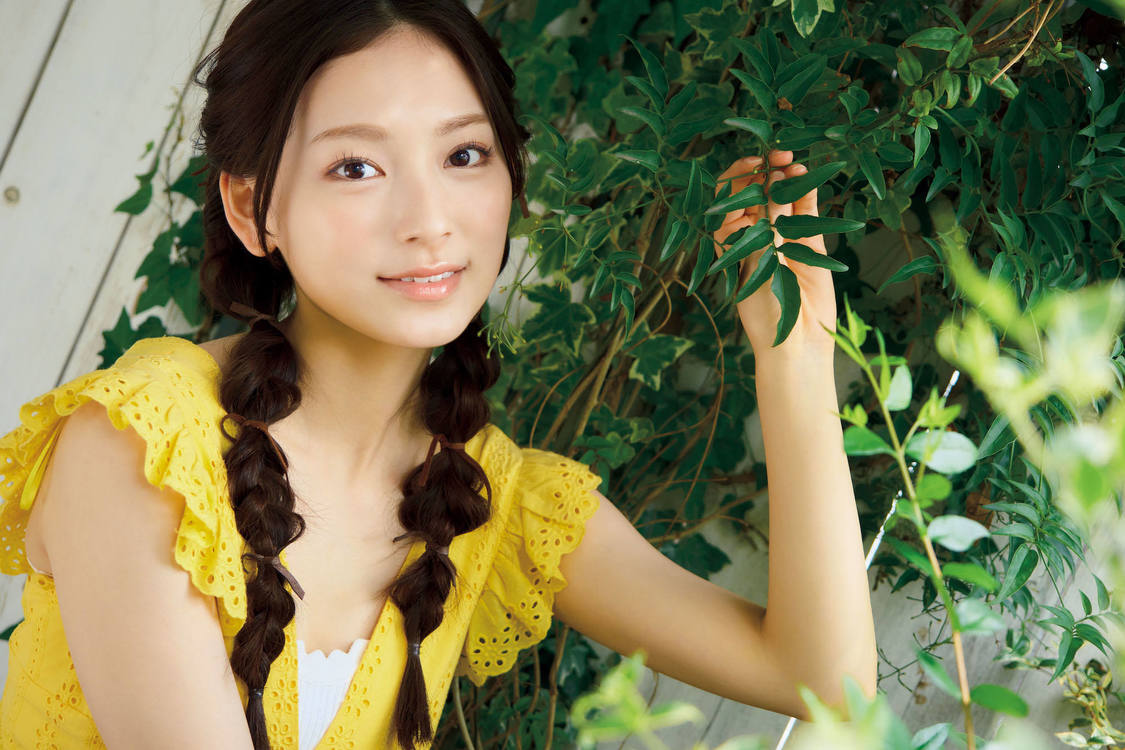 🍭 HKT48 最上奈那華、可憐な姿で魅せる！ 『ヤングアニマルWeb』登場 - Pop'n'Roll(ポップンロール)